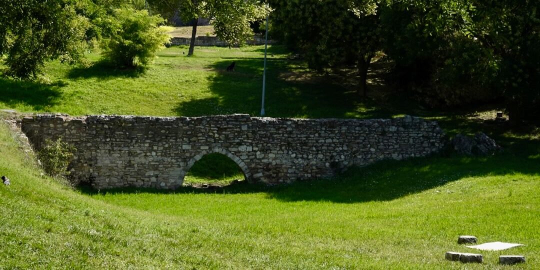 Visitando las murallas de Constantinopla.